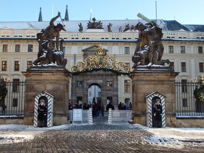 世界遺産の街最大の観光スポット「プラハ城」で見逃せないのはここ！ | チェコ | トラベルjp 旅行ガイド